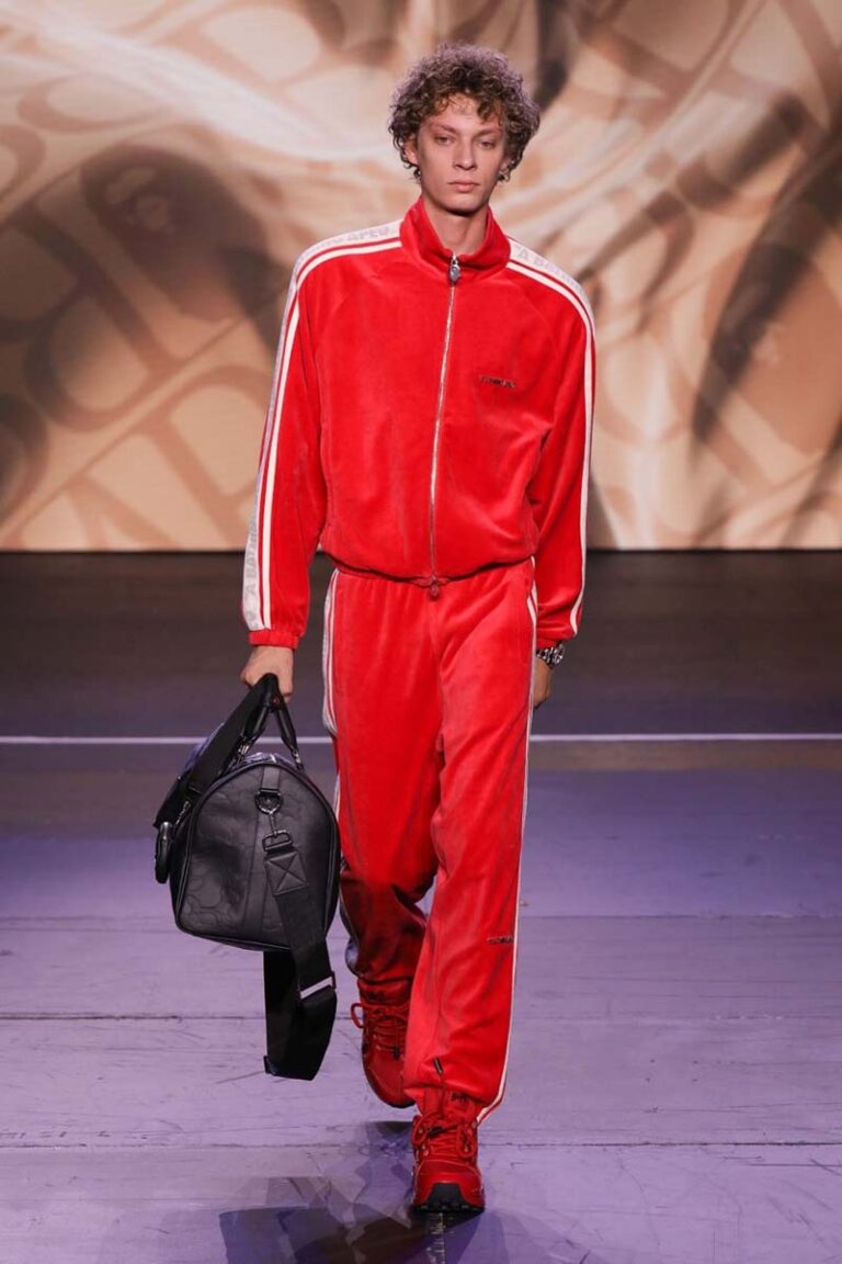El desfile de Bape celebra tres décadas de moda urbana japonesa