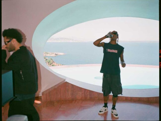 Travis Scott, Bad Bunny y The Weeknd la lían en casa de Pierre Cardin