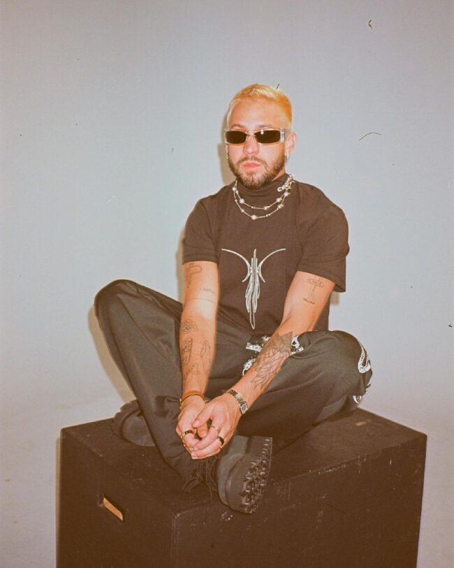 Mora y su nuevo álbum: ¿Se Estrella o no? Nuestra crítica al reguetonero