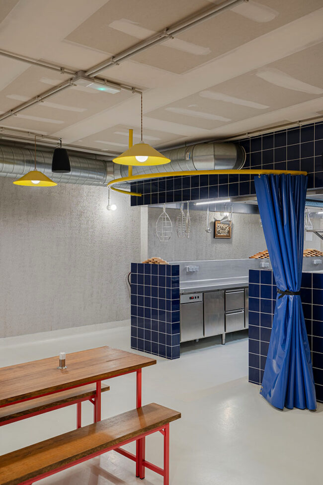 O Bochinche: espacio funcional y estéticamente disruptivo diseñado Burr