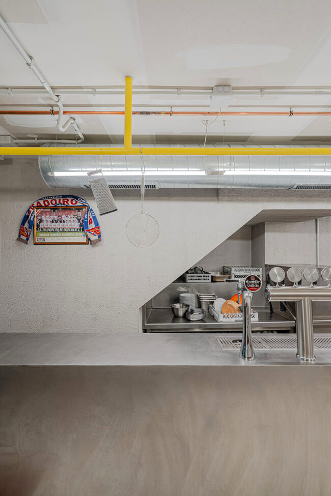 O Bochinche: espacio funcional y estéticamente disruptivo diseñado Burr