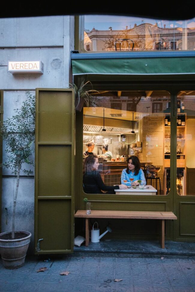 Bar Vereda: el interiorismo de A Space About que sabe a barrio