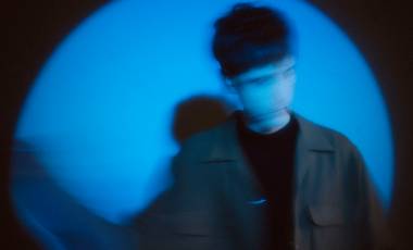 pablopablo es Pablo Drexler, el hijo de Jorge Drexler, y esta es su música