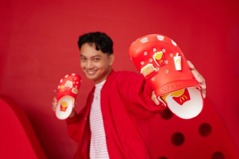 Lo de McDonalds X Crocs es para chuparse los dedos... y nos encanta