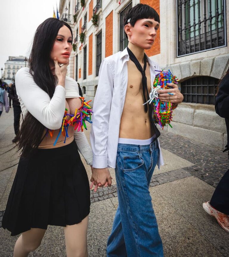 "Dreamcore" de Filip Custic en colaboración con Virgen María,