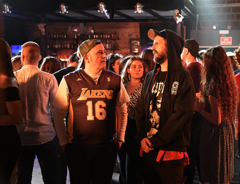 Julián López encarna a un rapero de 40 años en la comedia “Matusalén”