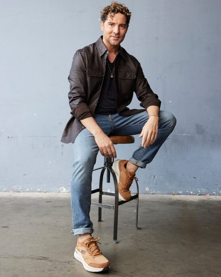 David Bisbal es el primer embajador masculino de Skechers 2024