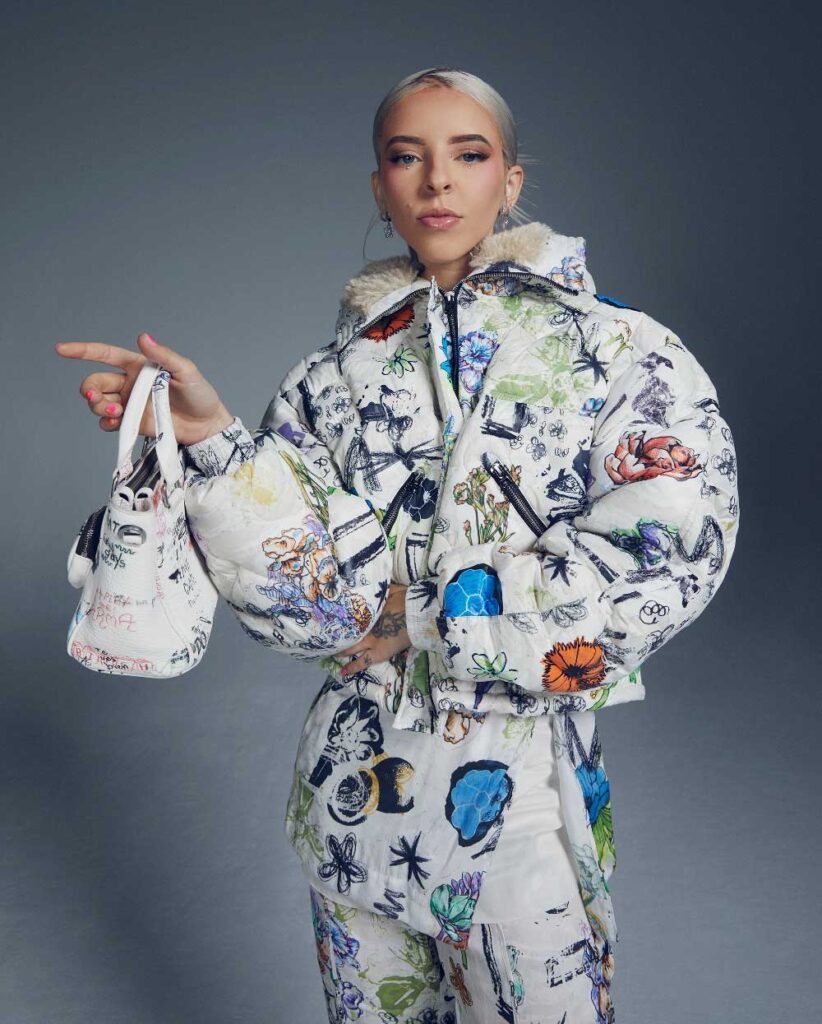 Young Miko es la voz del movimiento queer en la música pop urbana latina