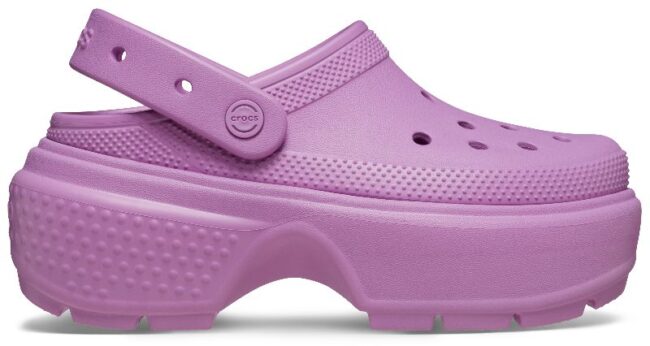 Los zuecos o sandalias de Crocs que sí llevaremos este verano 2024