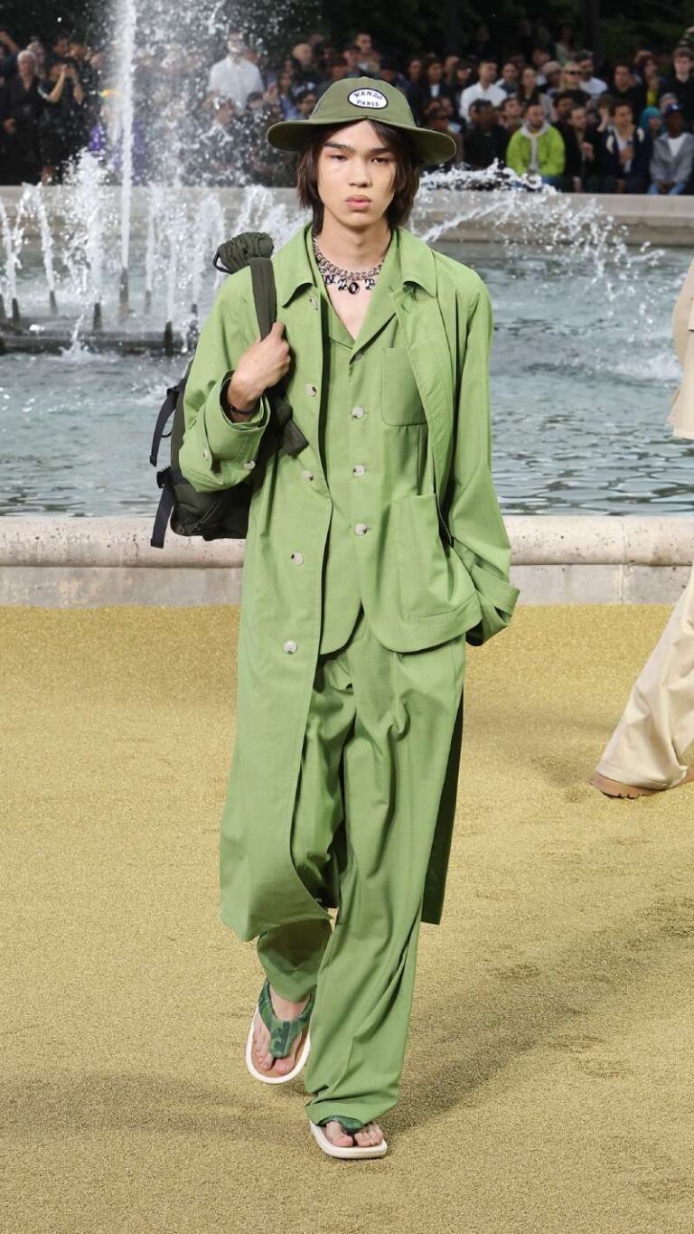 Kenzo SS25: un estudio de oriente, occidente, el pasado y el presente