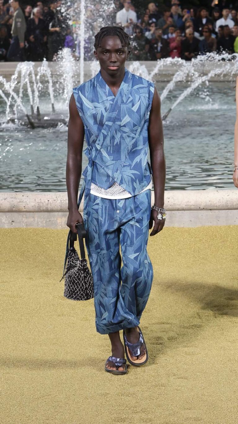Kenzo SS25: un estudio de oriente, occidente, el pasado y el presente