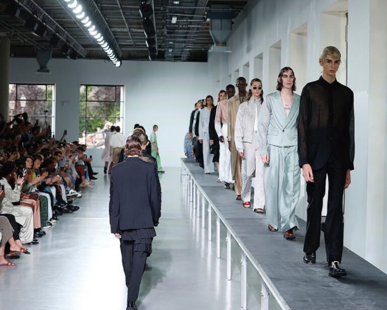 5 Tendencias masculinas de primavera 2025 que tienes que fichar en 2024