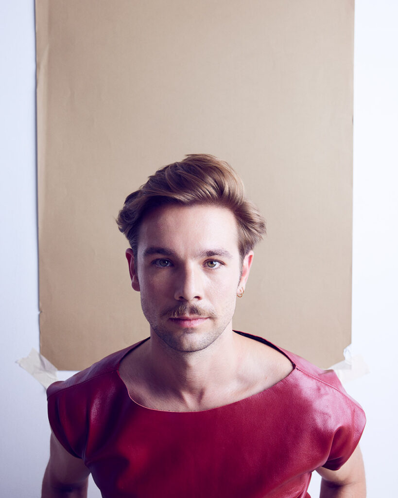 Carlos Cuevas y todos los estrenos del auténtico actor catalán, sin dobles