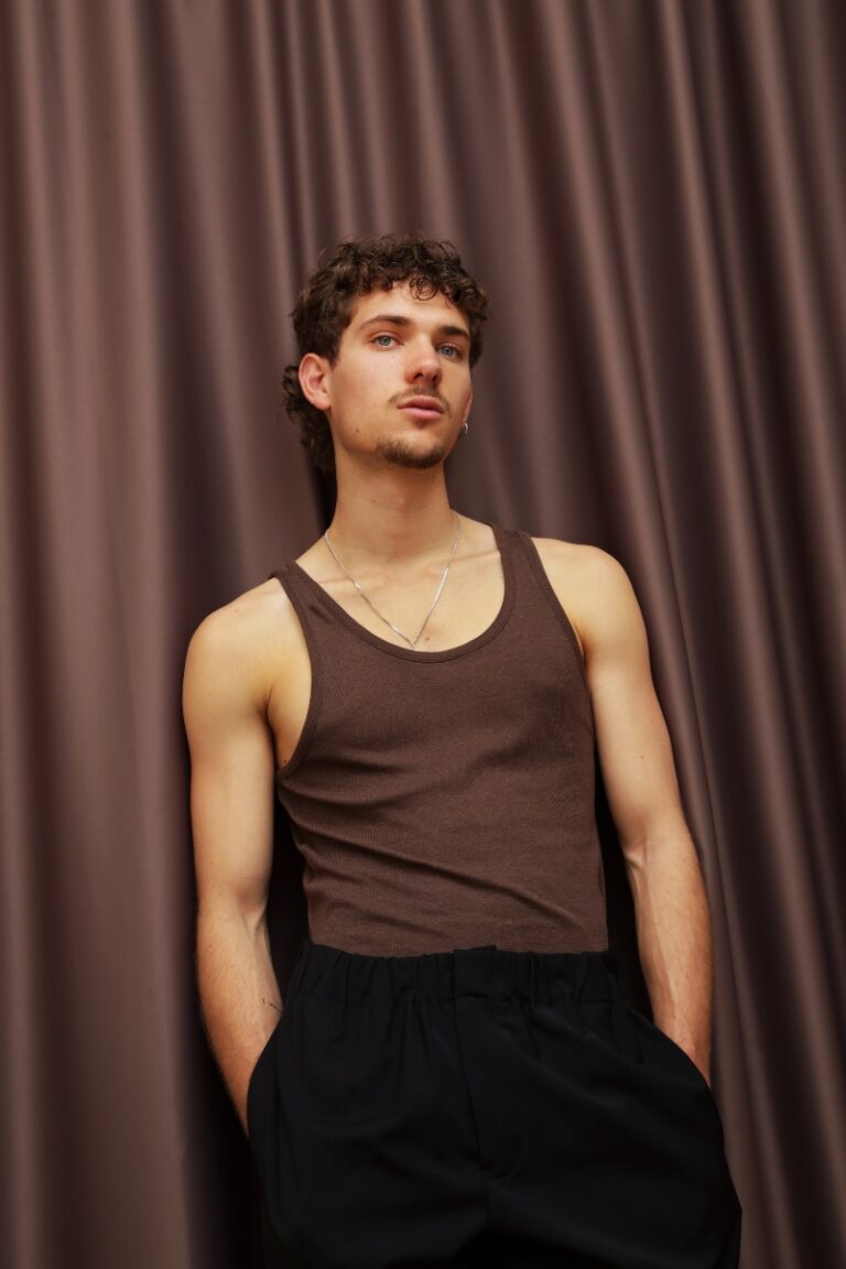 Hablamos con la promesa Hugo Welzel, el protagonista de Enemigos