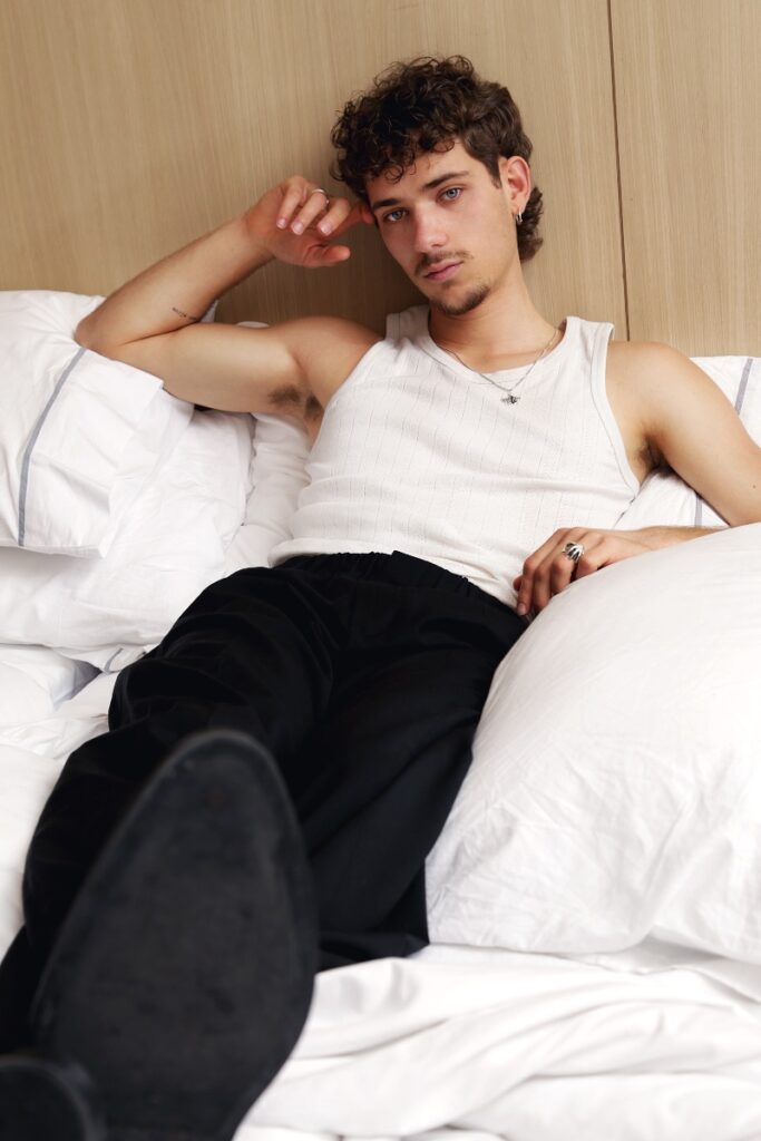 Hablamos con la promesa Hugo Welzel, el protagonista de Enemigos