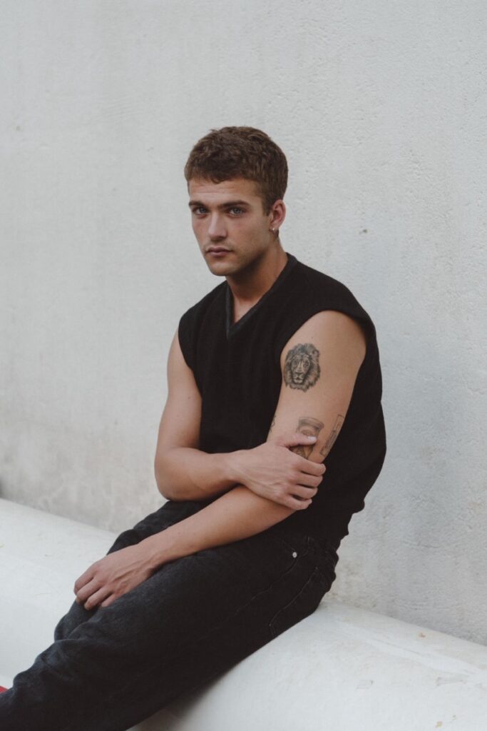 Jon Lukas, descubre al protagonista de la nueva serie de Netflix