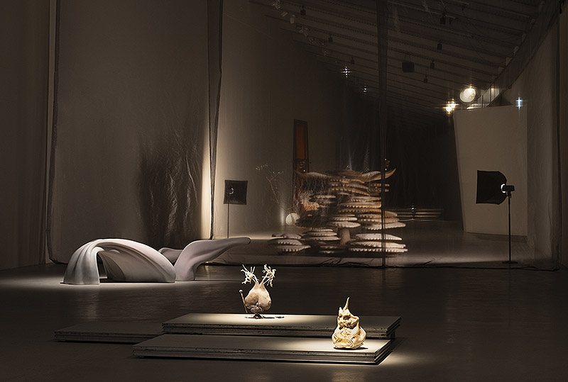 Marguerite Humeau presenta Torches en el Arken de Dinamarca