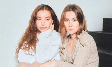 Fillas de Cassandra son el dúo más chic del neo folk gallego actual