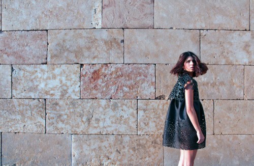 LAURA SEARLE | Neo2 Magazine