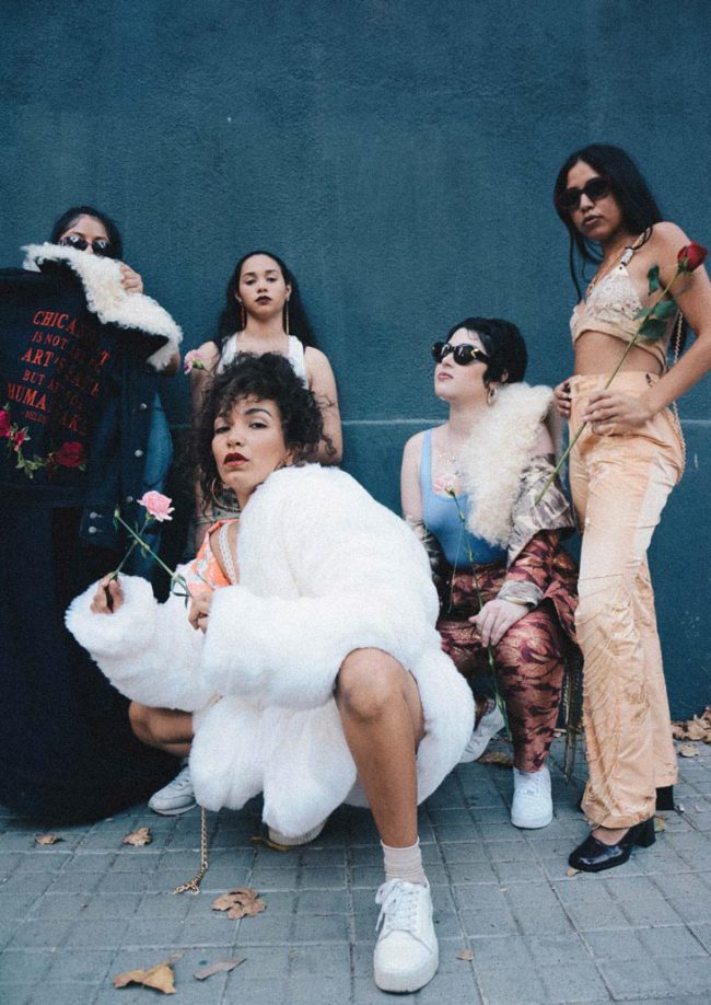 Moda Chicana y feminismo en la primera colección de Romina Puga.